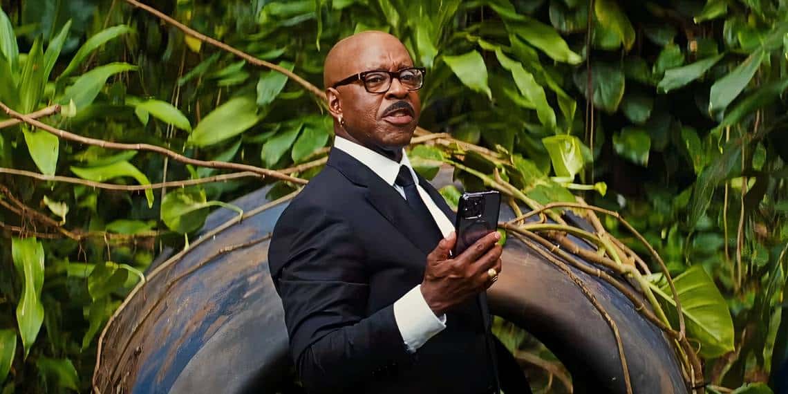 Lilo & Stitch: Tại sao câu chuyện của Cobra Bubbles bị thay đổi trong ...